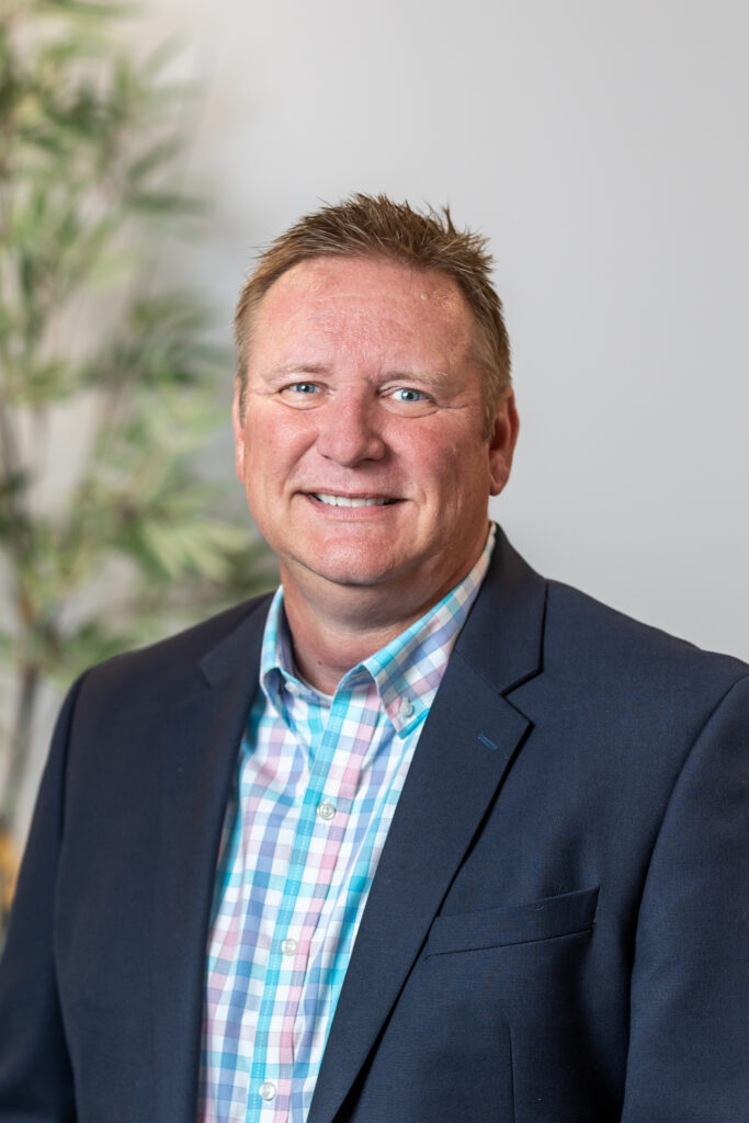 About Us - ComerNowling