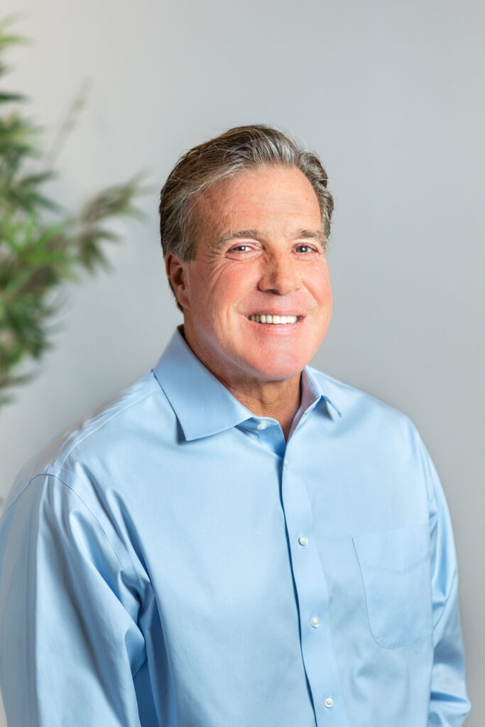 About Us - ComerNowling